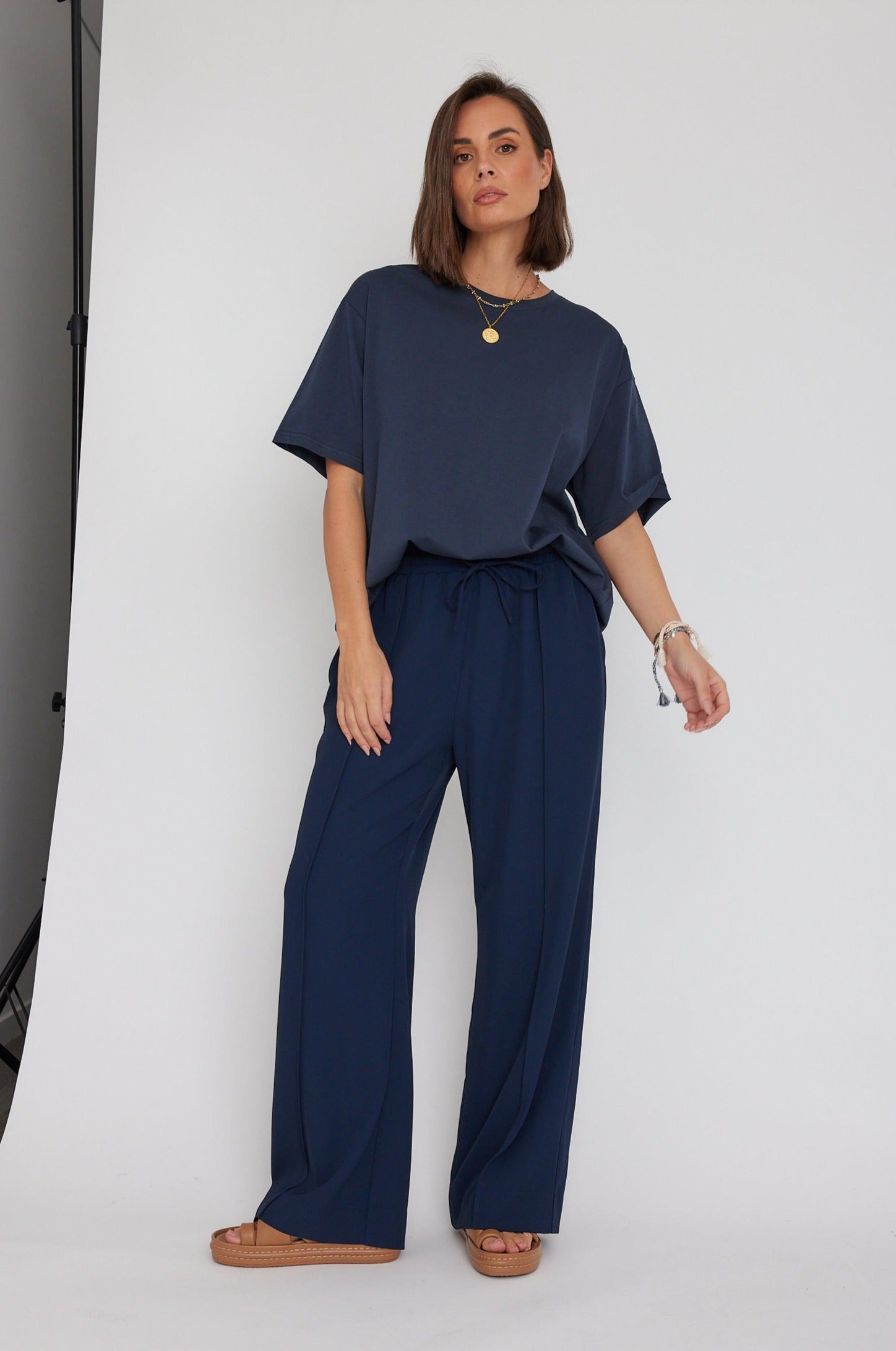 NIX T-Shirt Navy – A L E X A N D R A