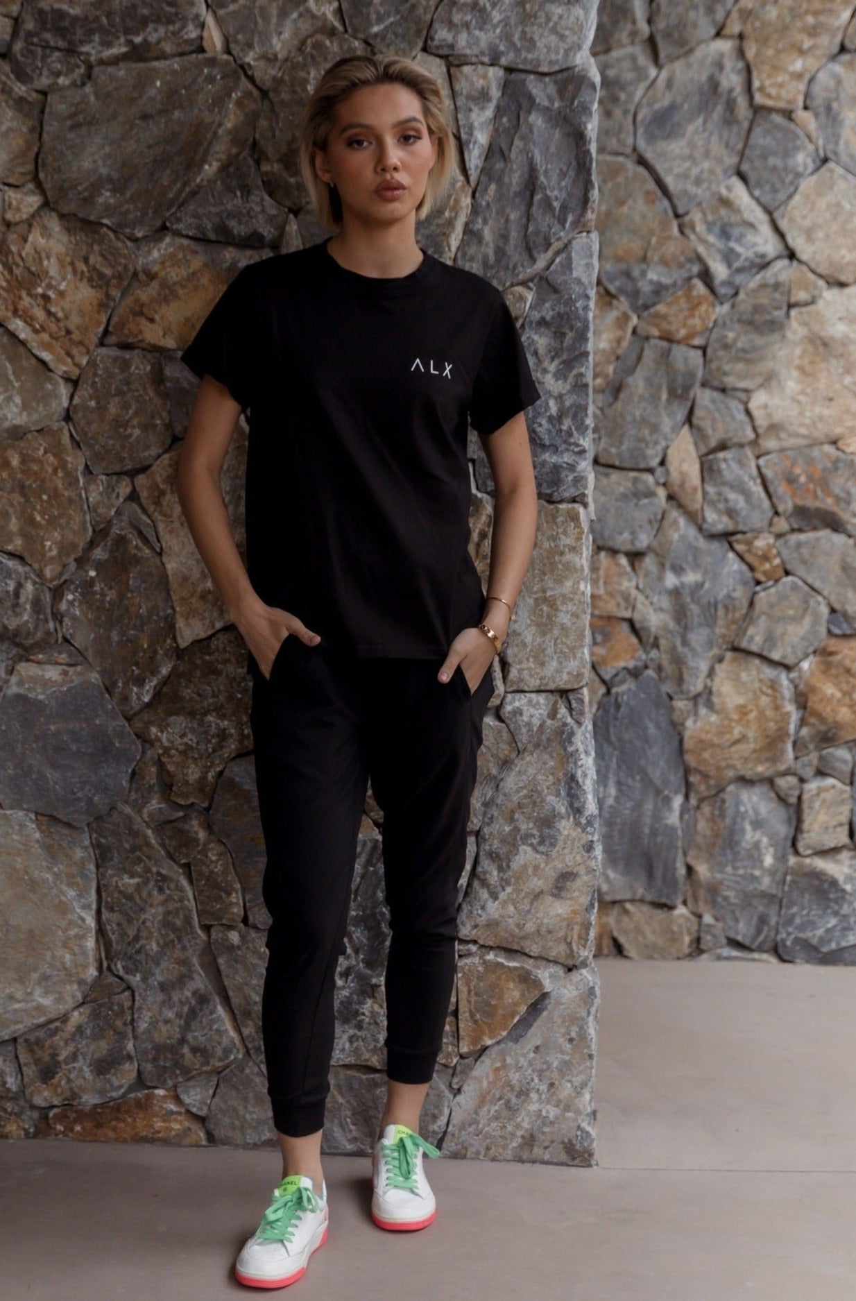 ALX Crew T-Shirt Black – A L E X A N D R A