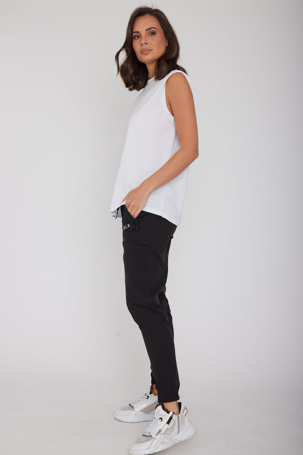 SIMBA Tank White – A L E X A N D R A